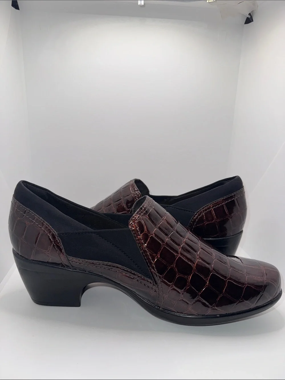 Clarks | Shoes | Clarks Emily Amelia Loafers Womens Us 85 W Brown Croc ...